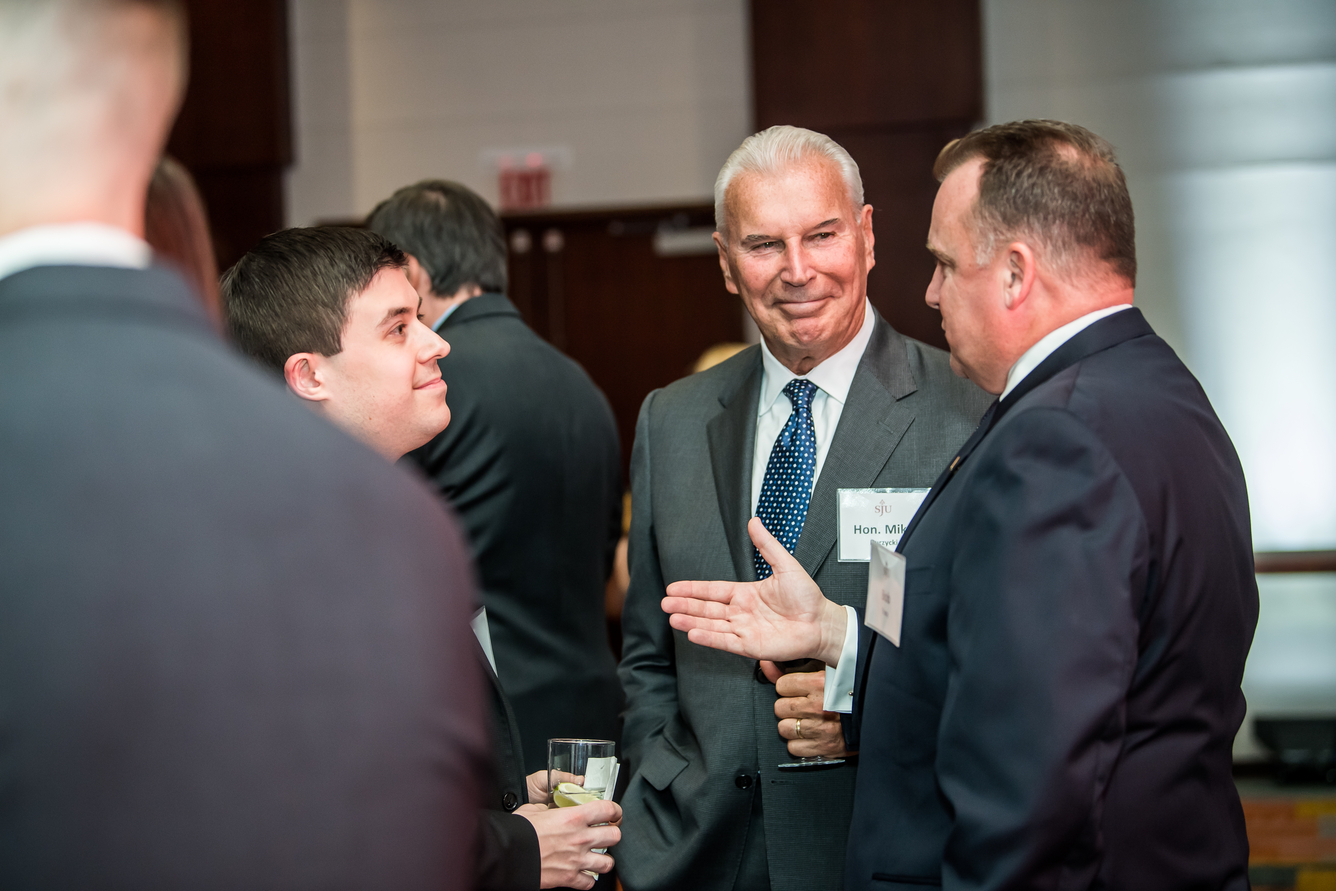 SJU Alumni Association - PHOTOS: Leadership Awards Dinner
