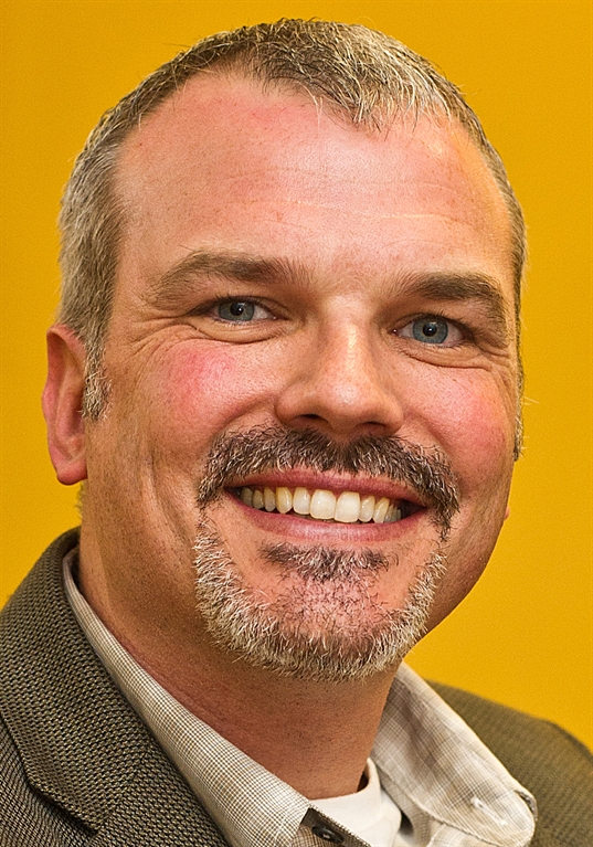 SJU Alumni Association - Mike Daniels ’00 to Receive Ignatius Award